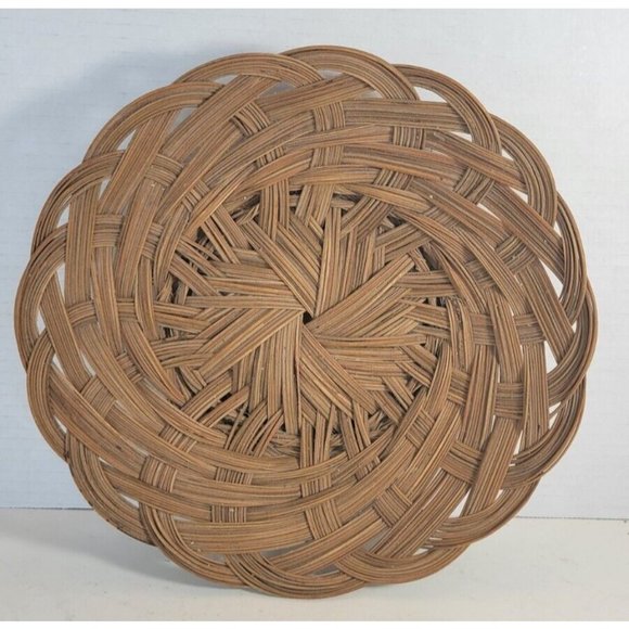 Unbranded | Accents | Set Of 2 Brown Woven Baskets One Round Flattish ...